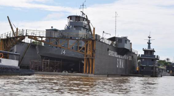 Accidente de buque ‘Ucayali’ de la Marina de Guerra en el río Amazonas ...