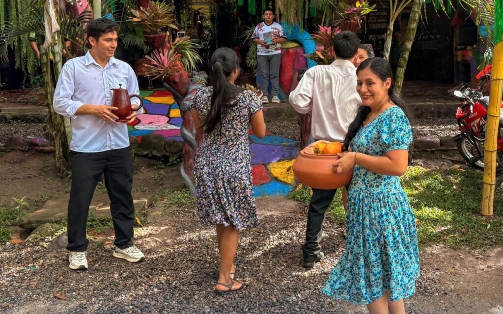 Moyobamba: Cultura, tradición y color brillan en concurso de estampas ...