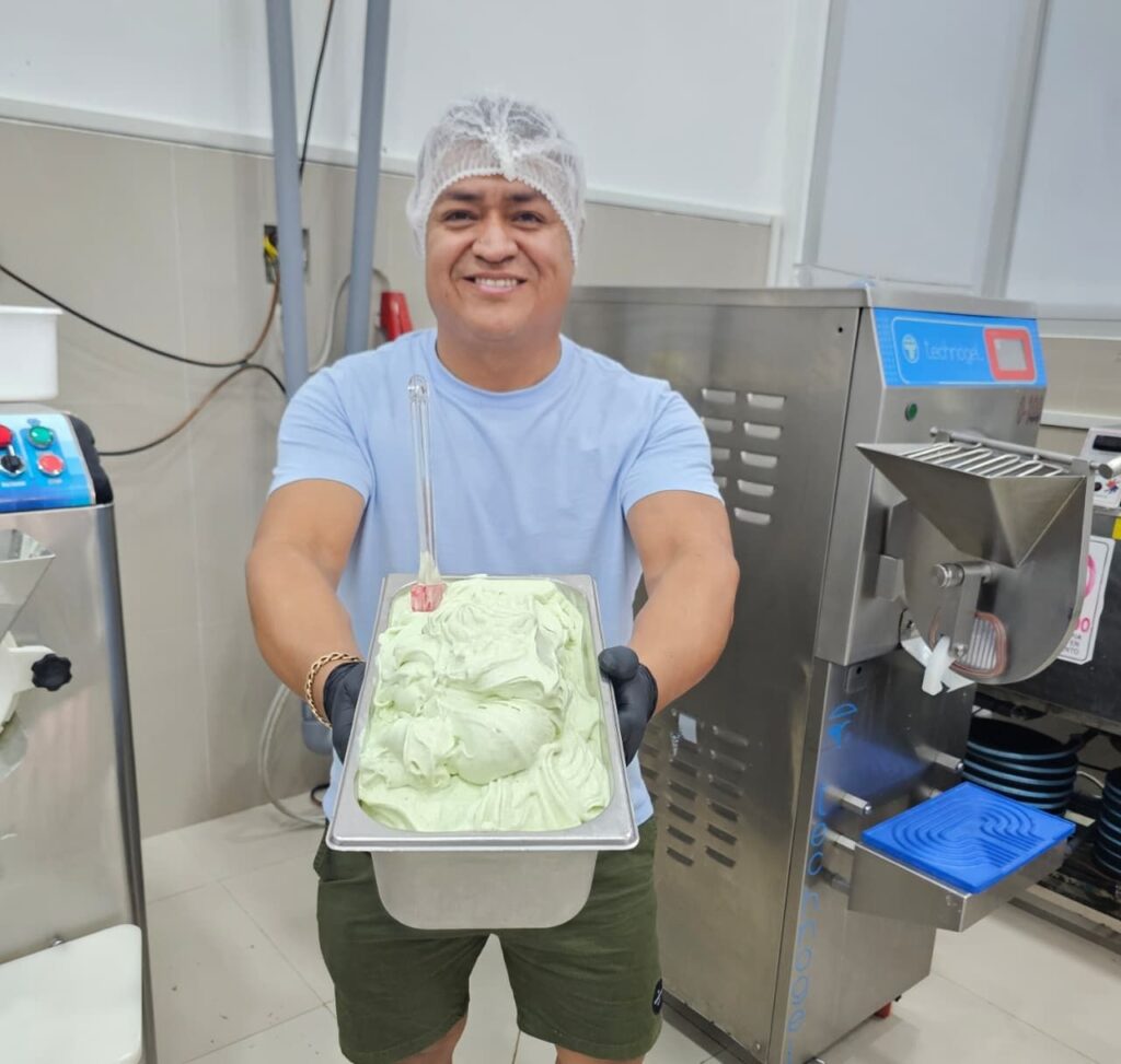 Heladería Dolas innova las fiestas de San Juan con el primer “Helado de ...